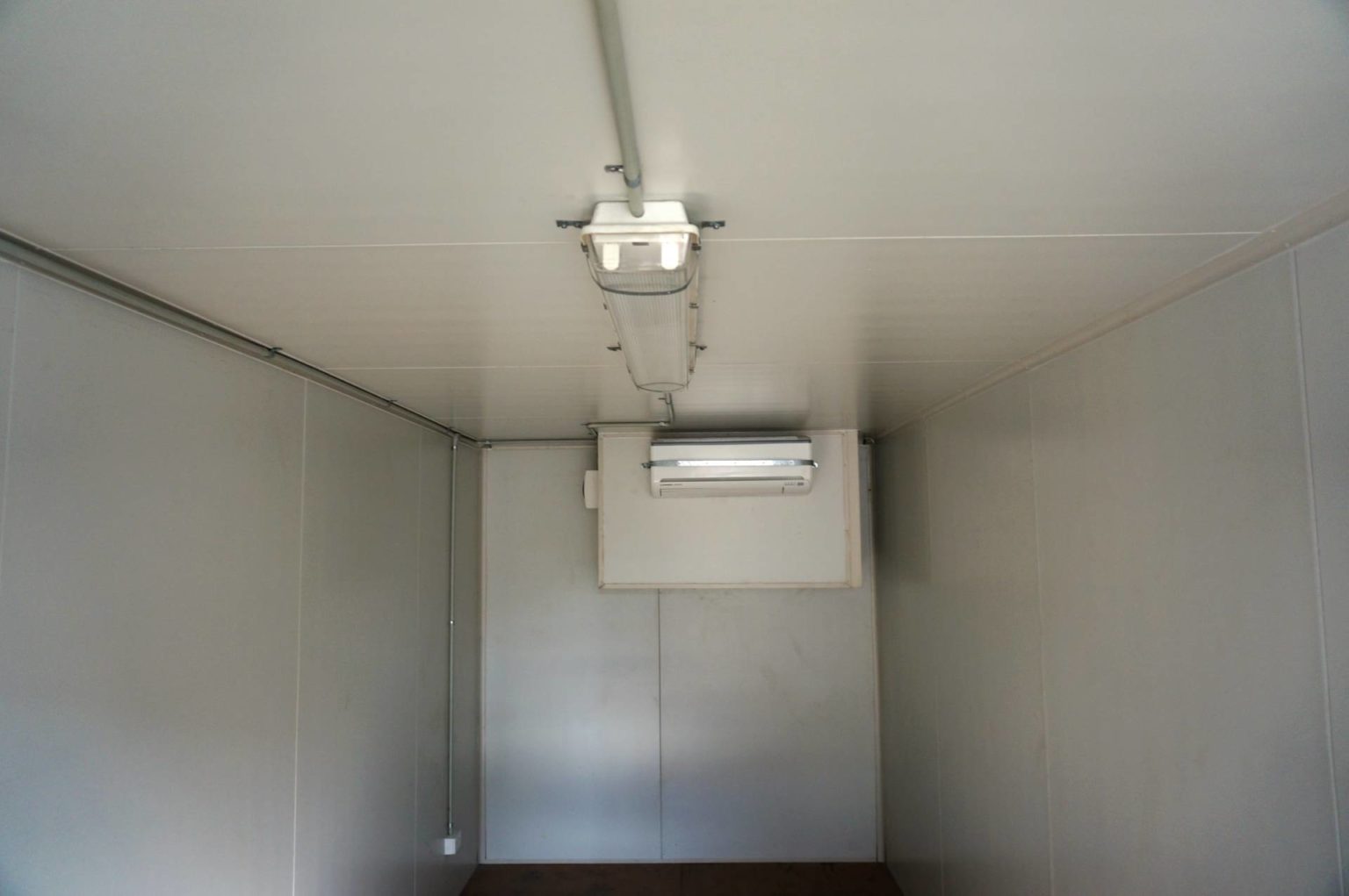 Is it possible to control the climate inside a container?
