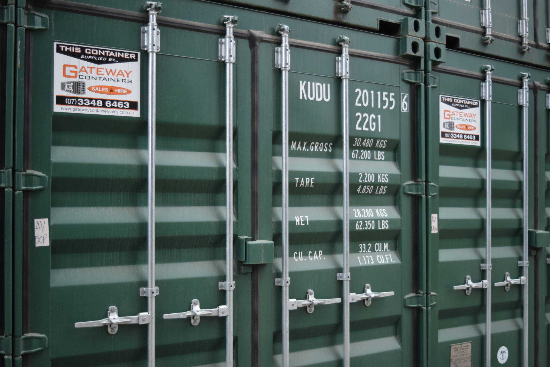 How to Open a Shipping Container: Step-by-Step Guide